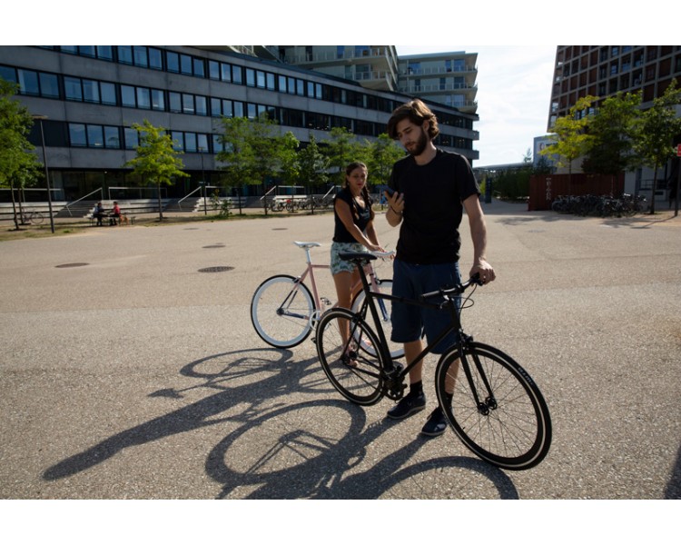 CRIT Black Milan - Afforadable Fixie Bike from Basel | Loris Velos
