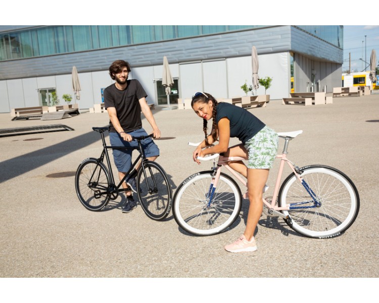 CRIT Black Milan - Afforadable Fixie Bike from Basel | Loris Velos