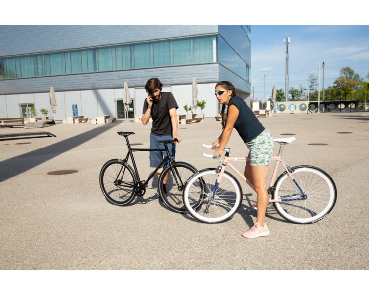 CRIT Black Milan - Afforadable Fixie Bike from Basel | Loris Velos