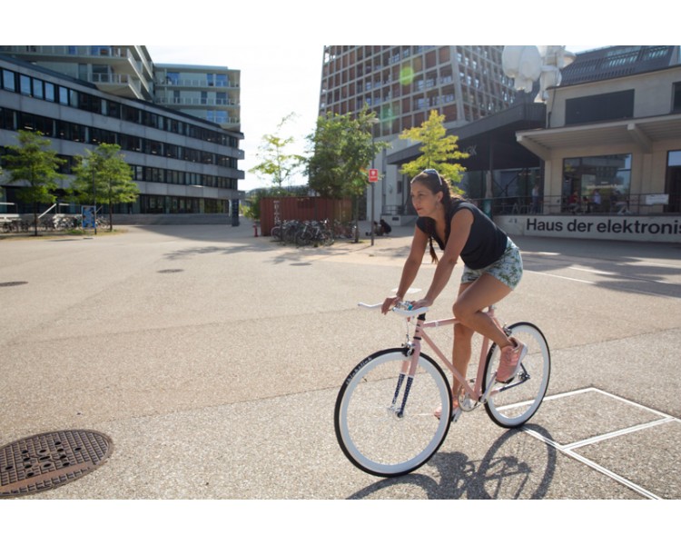 CRIT Black Milan - Afforadable Fixie Bike from Basel | Loris Velos