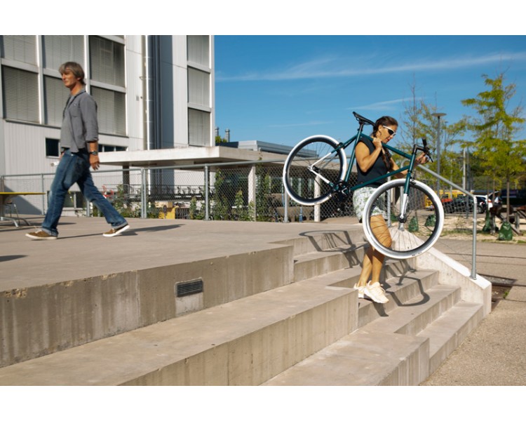 CRIT Black Milan - Afforadable Fixie Bike from Basel | Loris Velos