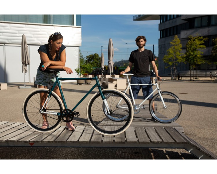 CRIT White Kite - Afforadable Fixie Bike from Basel | Loris Velos