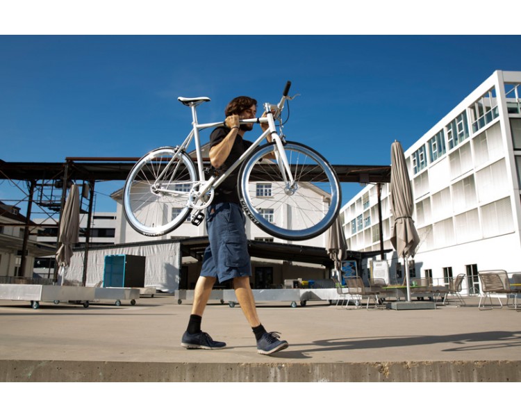 CRIT White Kite - Afforadable Fixie Bike from Basel | Loris